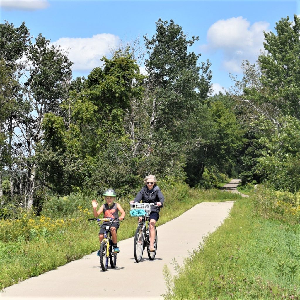 Border Bike Ride makes it easy to explore towns in Iowa and Minnesota